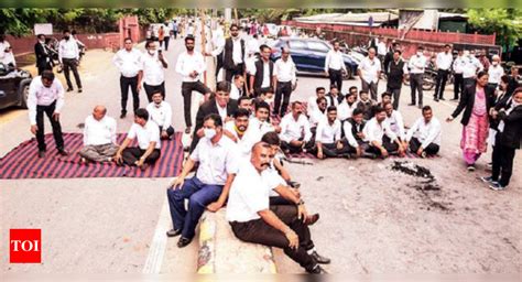 Lawyers Protest In Ajmer Hits Traffic On Major Routes Jaipur News