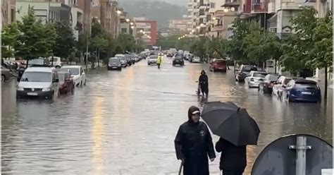 Përmbytje Në Vlorë Nga Reshjet E Shiut Kaos Në Trafik Sociale