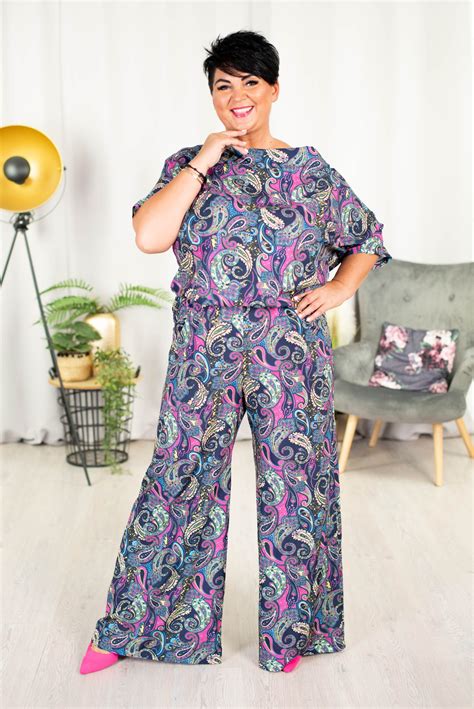 Kombinezon Z Szerokimi Spodniami BELLA Wzory Plus Size 42 50 Butiknaplus Pl