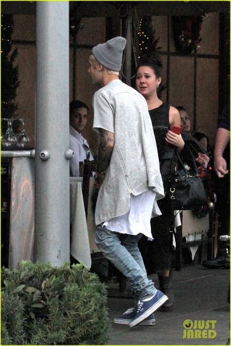 Justin Bieber Dyed His Hair Platinum Blonde Photo 3256109 Justin Bieber Photos Just Jared