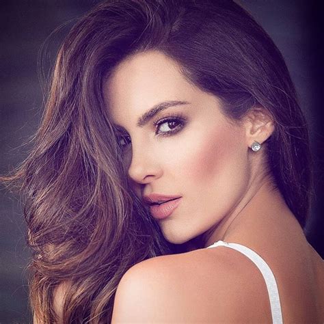 Natalia Velez Bio