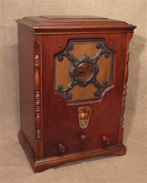 Ge S 22x Tombstone Radio With Clock 1934