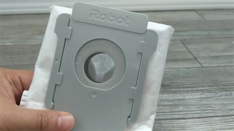 How To Empty Irobot Roomba Bag Step By Step Guide House Stopper
