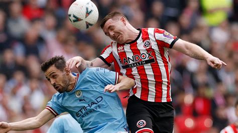 Chesterfield Paul Cook Will Pray For John Fleck Respite Given Tom