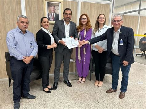 Presidente Do Setcarce Marcelo Maranhão E Enid Câmara Garantem