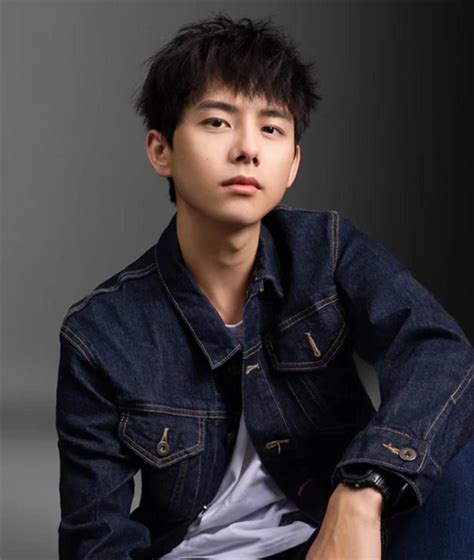 拒绝油腻 清新学院风男生短发韩式男发 美发站