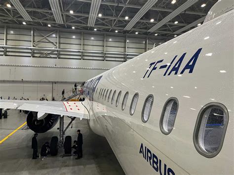 Why Do People Tap Aircraft As They Walk Onboard