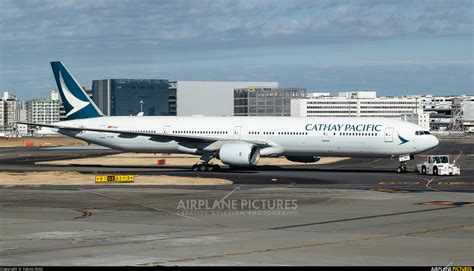 Cathay Pacific Boeing 777 300 B Hnp At Tokyo Haneda Intl Hnd Rjtt