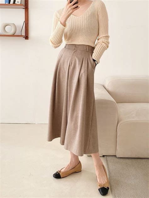 브릭 와이드 뒷밴딩 핀턱 큐롯 펜츠