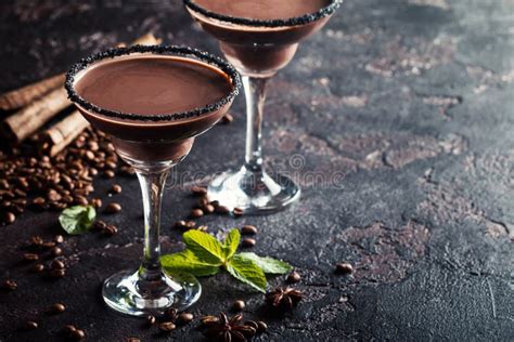 Cocktail At Beach Stock Image Image Of Water Tropical 8737291