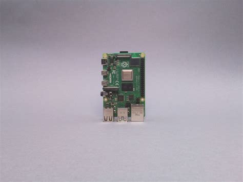 5000円台で購入できる市販レンズを着脱可能なraspberry Piの高品質カメラモジュール「high Quality Camera」が登場