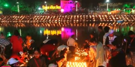 Shiv Jyoti Arpanam महकल क नगर म शपर तट पर टट अयधय क