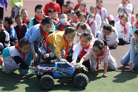 无锡市少年宫“快乐大篷车”活动走进无锡市安镇实验小学