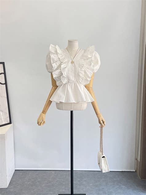 데일리로그 무료배송 ﻿ 2 바스락 이중 날개 프릴 셔링 퍼프 플레어 반팔 블라우스