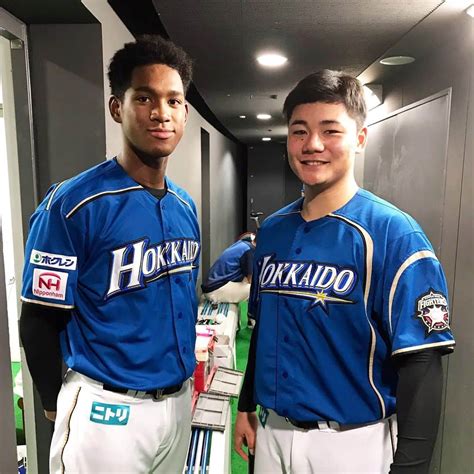 北海道日本ハムファイターズさんのインスタグラム写真 北海道日本ハムファイターズinstagram「明るく元気に😊👍