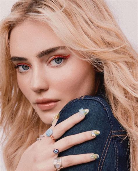 Pin By Lorne McInnes On Meg Donnelly Meg Donnelly Sarah Allen Zombie Disney