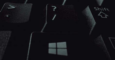 advantages and disadvantages of a dual boot with windows macos and linux