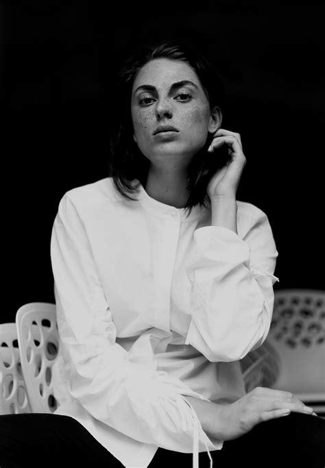 Daisy Model Paris Destination Bordeaux France Portraits Something Beautiful Lifestyle