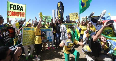 Discussão Política O BRASIL DOS BRASILEIROS E OS BRASILEIROS DO BRASIL qual país teremos