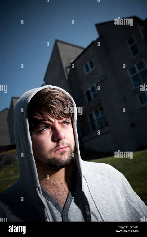 18 Jahre Alter Junger Mann Fotos Und Bildmaterial In Hoher Auflösung