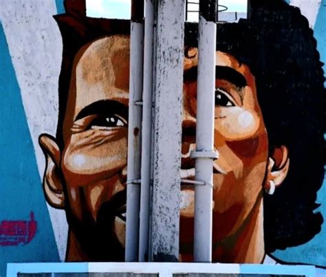 Messi Maradona Luca Prodan y María Elena Walsh íconos que se hacen