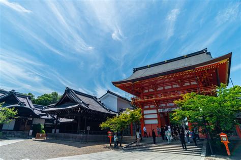 Kyoto Temple Tour Shinto And Buddhism With Historian Context Travel