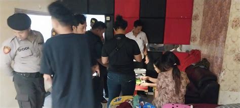 Razia Panti Pijat dan Hotel, Polisi Temukan Pasangan Bukan Muhrim dan Alat Kontrasepsi