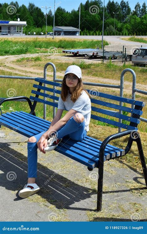 Ripped Teen Girl Telegraph