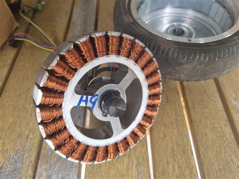 50 Bucks Direct Drive Wheel Base From A Hoverboard 9 Steps Instructables