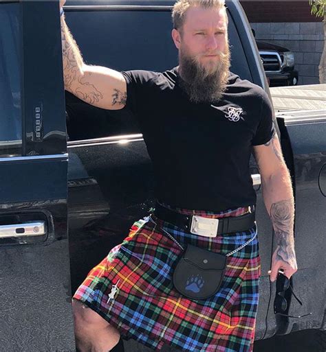 19 Hot Scottish Guys In Kilts Who Want To Soothe Your Battered Soul