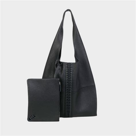 Categories Shoulder Bags Idem