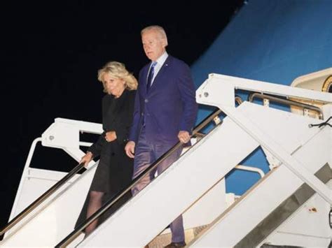 АНУ ын Ерөнхийлөгч Жо Байден Ii Элизабетын оршуулах ёслолын өмнө Их Британид газарджээ Isee Mn