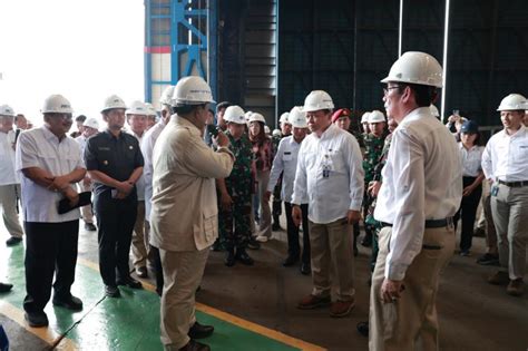 Tinjau Pembangunan Kapal Fregat Merah Putih Di PT PAL Prabowo Membanggakan