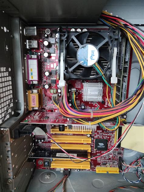 Pc Soltek Intel Celeron 2 4ghz 1 3gb Ram Dvd Ati64 Bez Hdd Kl Myš
