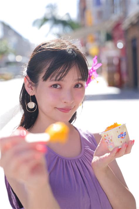 画像 健康にいいと話題 「うる星やつら」ラム役の上坂すみれがランジェリー姿やビキニ、チャイナ姿などを披露した写真集「すみれのゆめ」が発売