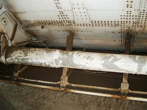 C 141b Starlifter Walk Around Page 1