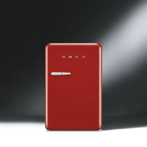SMEG FAB10RRD2 Отдельностоящий однодверный холодильник, стиль 50-х ...