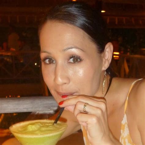 Nicole Saunders Youtube