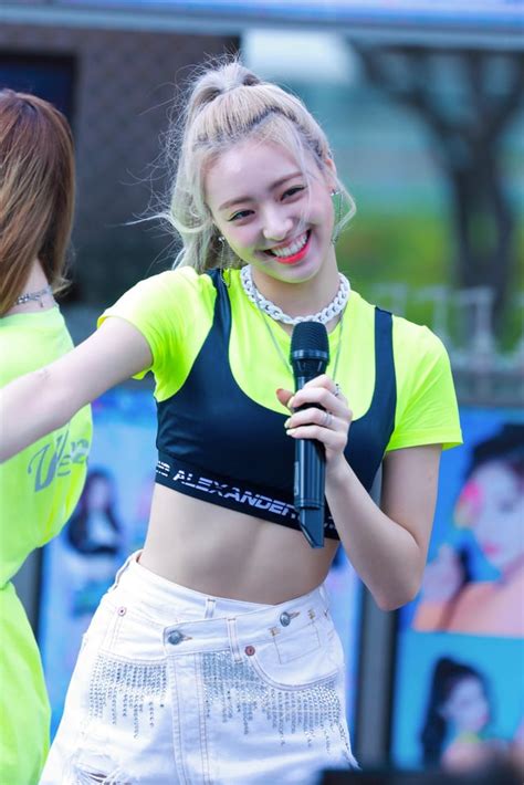 190810 Yuna R Yuna