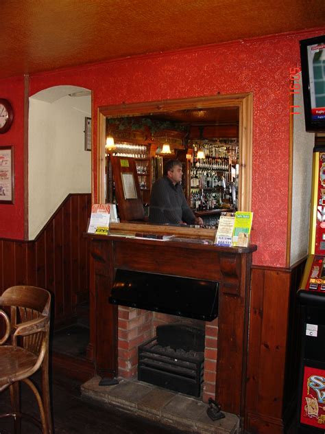 Whalebone Grace Contracts