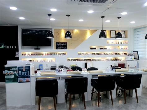 컨셉 모던 바닥 데코타일 벽체 수성페인트 조명 6인치 다운라이트 가구 Lpm무광 미용실인테리어 카페인테리어
