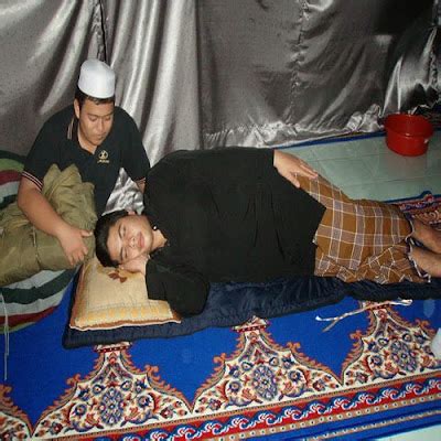 Cara Tidur Menurut Islam
