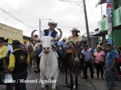 Diriamba celebra desfile hípico en honor a sus fiestas patronales