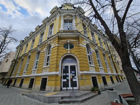 Доходите от чужбина също се декларират напомнят от НАП Бургас