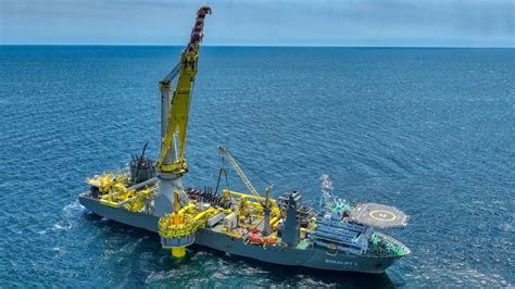 First Steel In Water At New Yorks First Offshore Wind Farm Offshore Wind