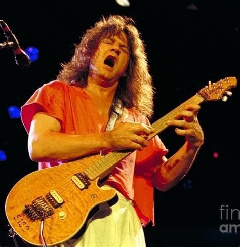 Pin By Cathy Keene On Van Halen And Other Rock And Roll Bands Eddie Van