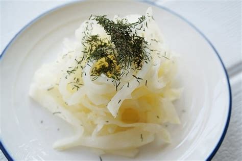 【薬膳の効能】大根の効能 消化不良、濃い色の痰や咳に。 横浜 薬膳料理教室 胡桃の庭 「体質改善の薬膳専門教室」