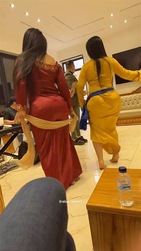 ‎جَميلاتُ ألوَطَنِ ألْعَرَبِي‎ ‎موديل فاشن ستايل بلوقر دبي