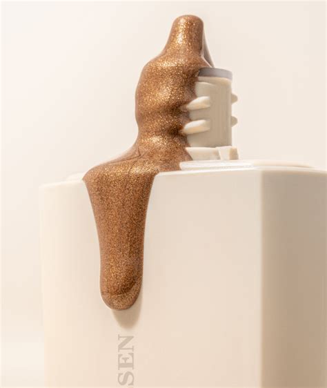 Bronzing Drops Natural Bronzer For Face And Body Olcay Gulsen Beauty