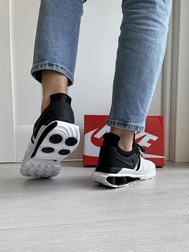 Купить Кроссовки мужские Nike SHOX белые текстиль весенние, Кроссовки ...